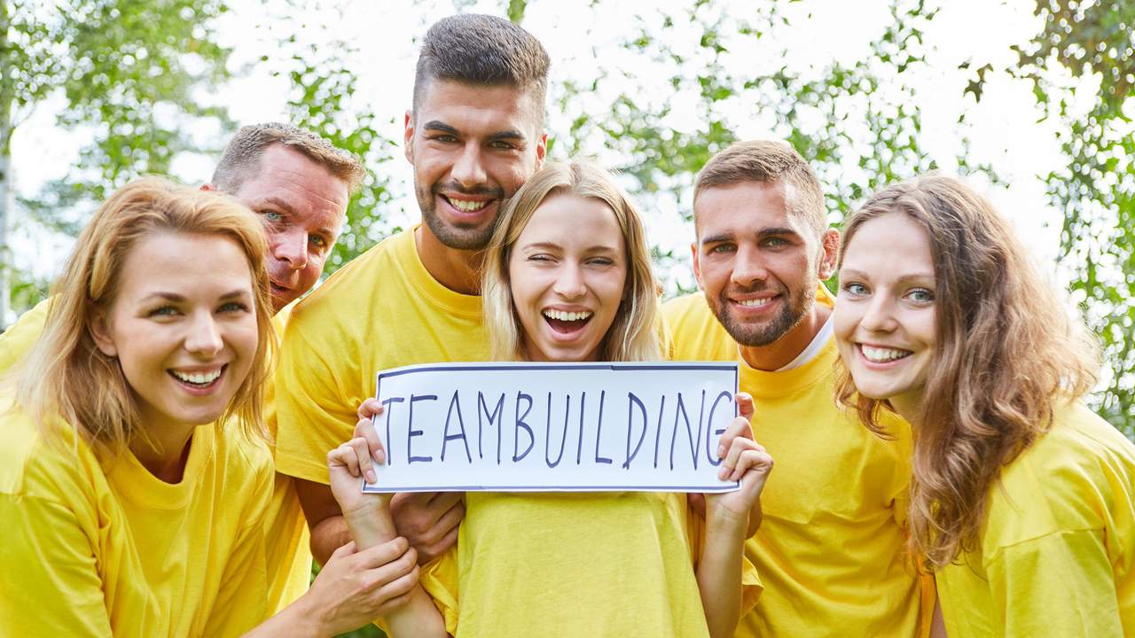 Das Praxis-Wissen für Teambuilding Prozesse